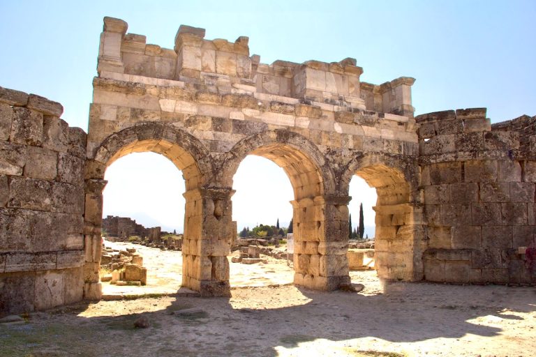 How To Travel From Antalya to Pamukkale: 6 Ways (Bus, Car, Tours, More ...